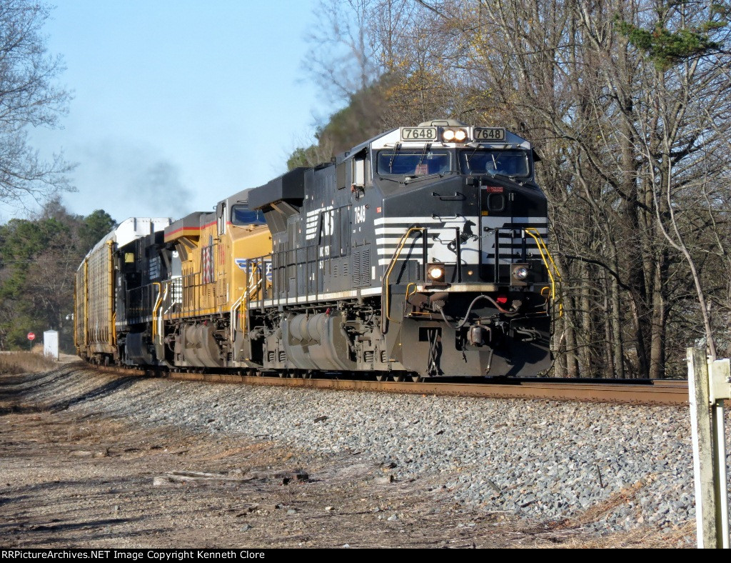 NS train #212 (Intermodal) (Atlanta, GA - Croxton, NJ) (pic 5)